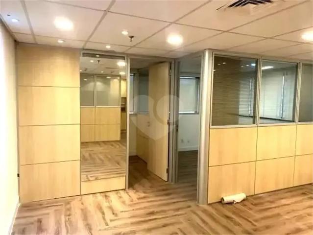 Conj. Comercial / Sala para Venda em São Paulo/SP Brooklin