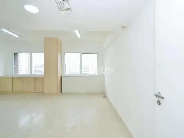 Conj. Comercial / Sala para Venda em São Paulo/SP Liberdade
