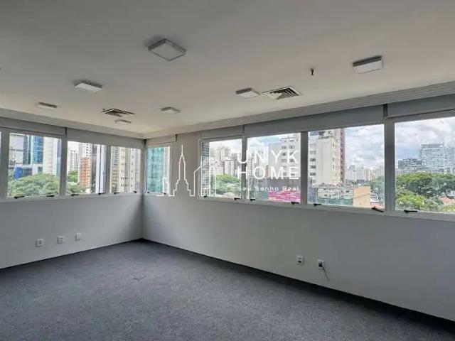 Conj. Comercial / Sala para Venda em São Paulo/SP Santo Amaro