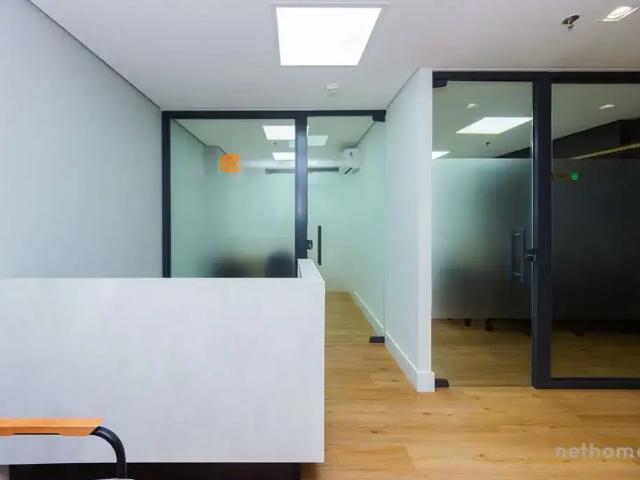 Conj. Comercial / Sala para Venda em São Paulo/SP Santo Amaro