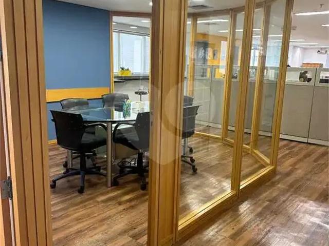 Conj. Comercial / Sala para Venda em São Paulo/SP Santo Amaro