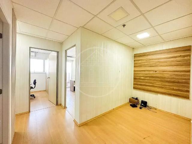 Conj. Comercial / Sala para Venda em São Paulo/SP Santo Amaro