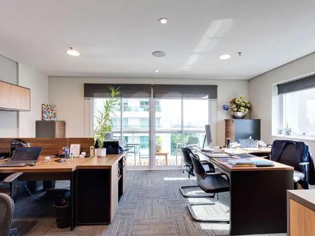 Conj. Comercial / Sala para Venda em São Paulo/SP Santo Amaro