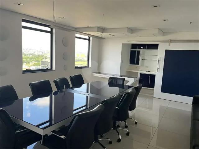 Conj. Comercial / Sala para Venda em São Paulo/SP Santana