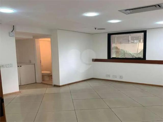Conj. Comercial / Sala para Venda em São Paulo/SP Paraíso