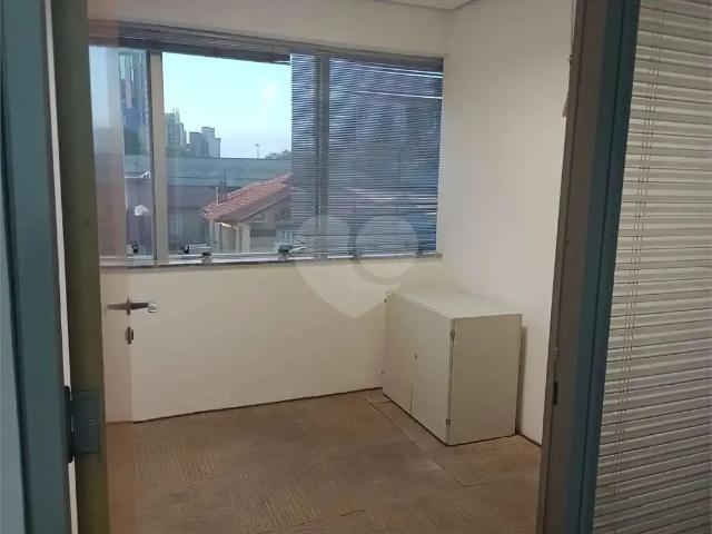 Conj. Comercial / Sala para Venda em São Paulo/SP Paraíso