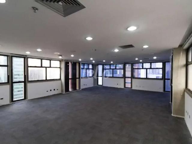 Conj. Comercial / Sala para Venda em São Paulo/SP Paraíso
