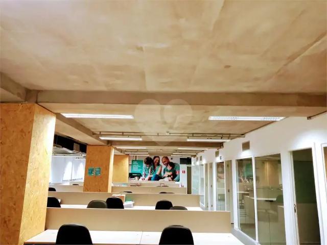 Conj. Comercial / Sala para Venda em São Paulo/SP República