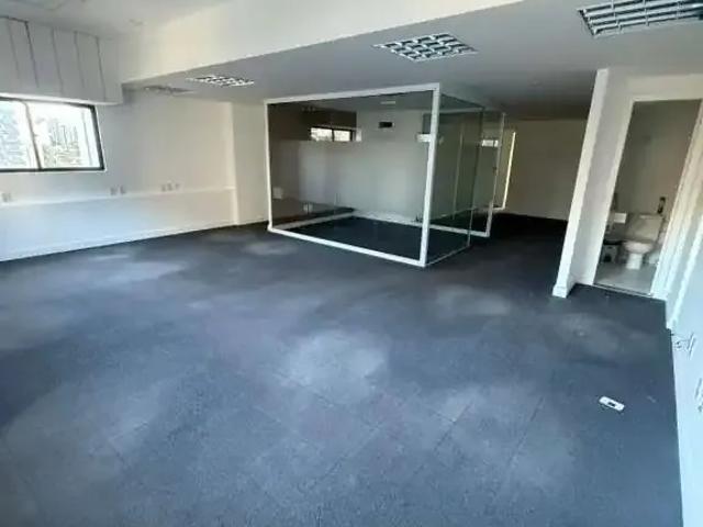 Conj. Comercial / Sala para Venda em Salvador/BA Caminho das Árvores 4 Quartos