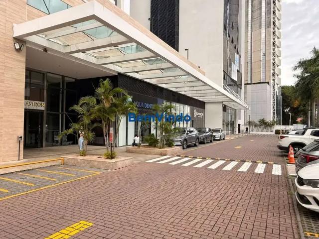 Conj. Comercial / Sala para Venda em Salvador/BA Caminho das Árvores 4 Quartos