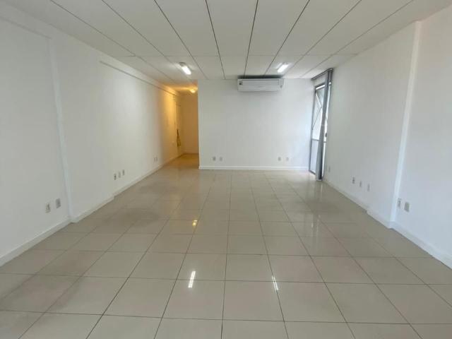 Conj. Comercial / Sala para Venda em Salvador/BA Comércio