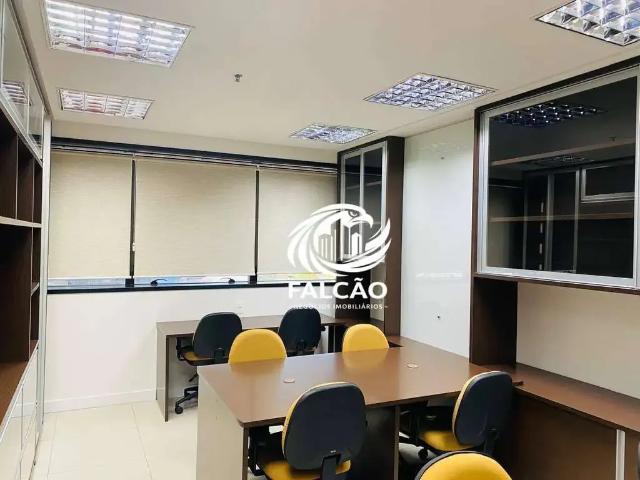 Conj. Comercial / Sala para Venda em Salvador/BA Paralela
