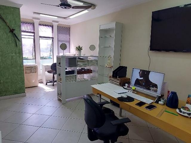 Conj. Comercial / Sala para Venda em Santo André/SP Centro