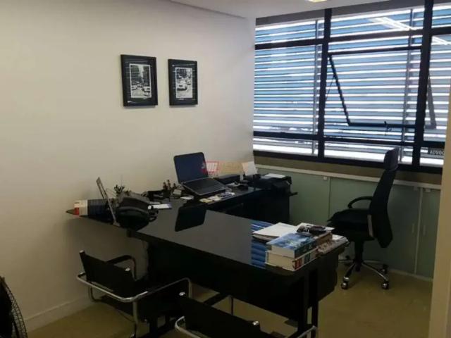 Conj. Comercial / Sala para Venda em Santo André/SP Centro