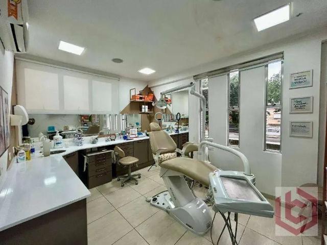 Conj. Comercial / Sala para Venda em Santos/SP Boqueirão