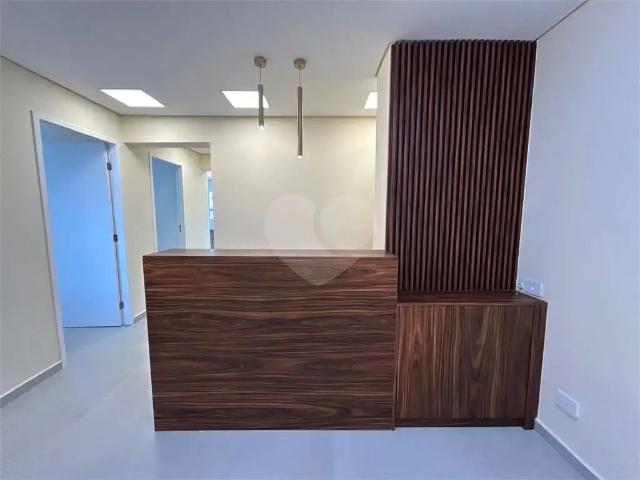Conj. Comercial / Sala para Venda em Santos/SP Marapé