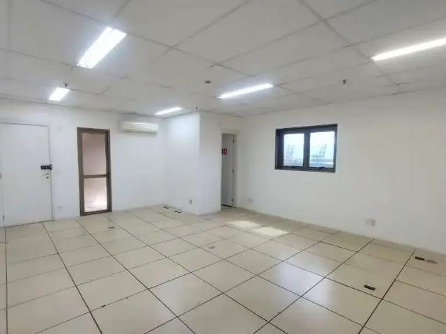 Conj. Comercial / Sala para Venda em Santos/SP Valongo