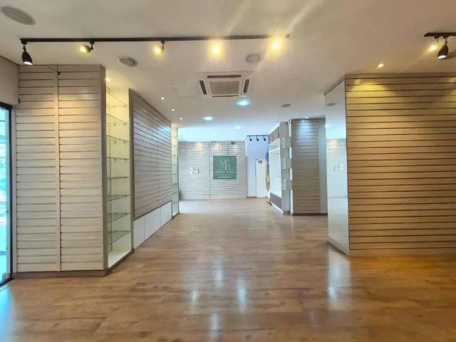 Conj. Comercial / Sala para Venda em Santa Bárbara D'Oeste/SP Vila Pântano II 3 Quartos