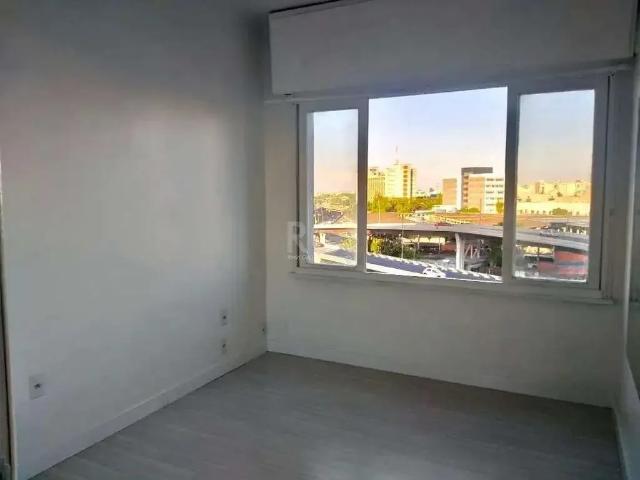 Conj. Comercial / Sala para Venda em Porto Alegre/RS Centro Histórico