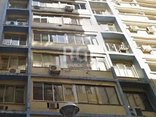 Conj. Comercial / Sala para Venda em Porto Alegre/RS Centro Histórico