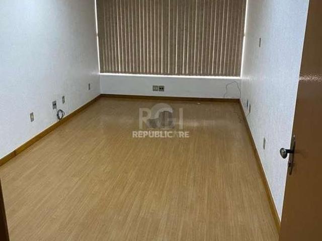 Conj. Comercial / Sala para Venda em Porto Alegre/RS Centro Histórico