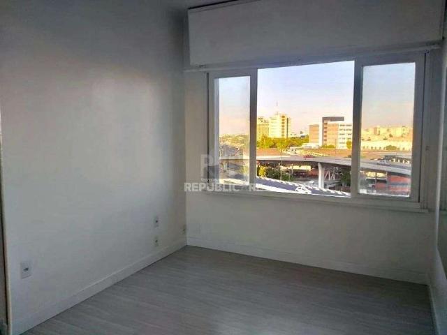Conj. Comercial / Sala para Venda em Porto Alegre/RS Centro Histórico