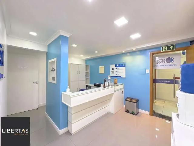 Conj. Comercial / Sala para Venda em Porto Alegre/RS Centro Histórico 9 Quartos