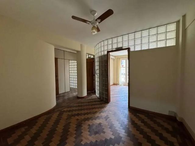 Conj. Comercial / Sala para Venda em Porto Alegre/RS Centro Histórico