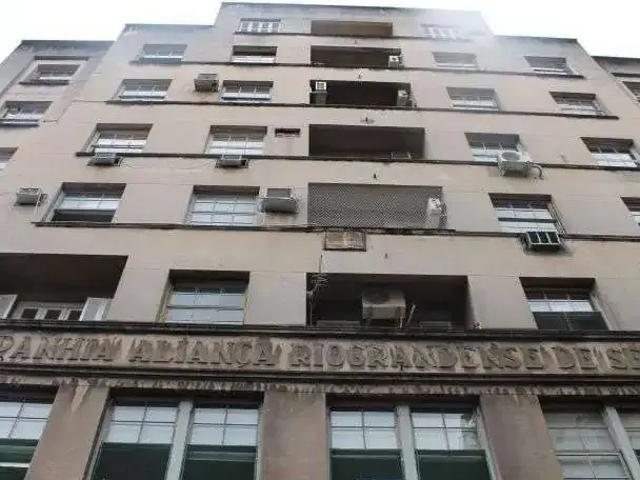 Conj. Comercial / Sala para Venda em Porto Alegre/RS Centro Histórico
