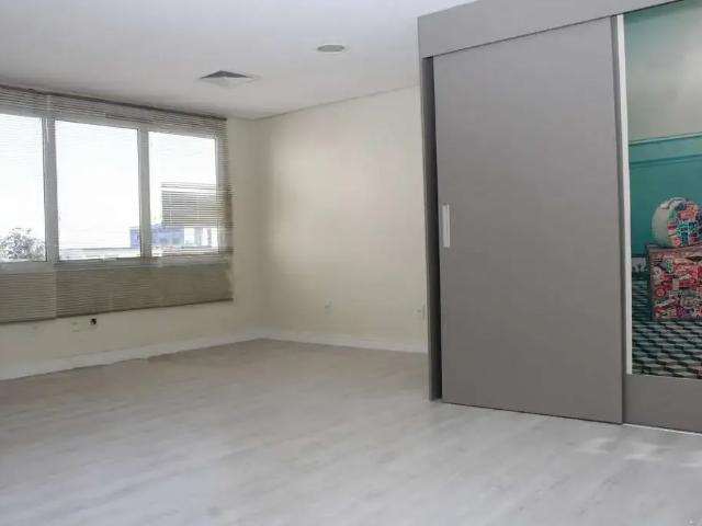 Conj. Comercial / Sala para Venda em Porto Alegre/RS Centro Histórico 1 Quartos