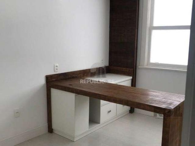Conj. Comercial / Sala para Venda em Porto Alegre/RS Centro Histórico