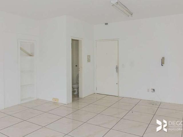 Conj. Comercial / Sala para Venda em Porto Alegre/RS Centro Histórico