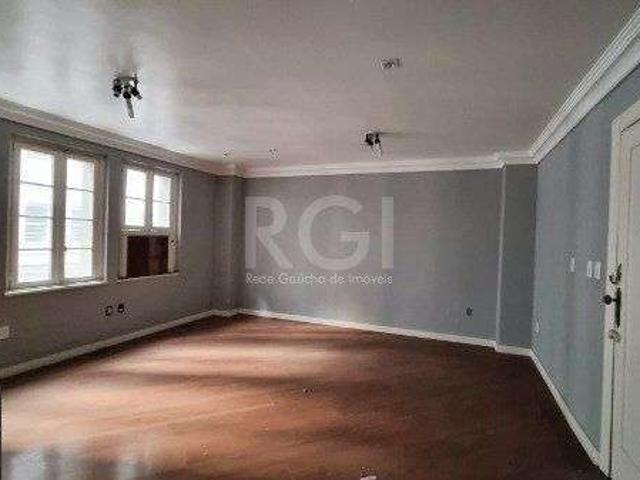 Conj. Comercial / Sala para Venda em Porto Alegre/RS Centro Histórico 3 Quartos