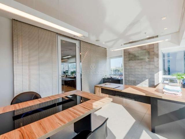 Conj. Comercial / Sala para Venda em Porto Alegre/RS Cristal
