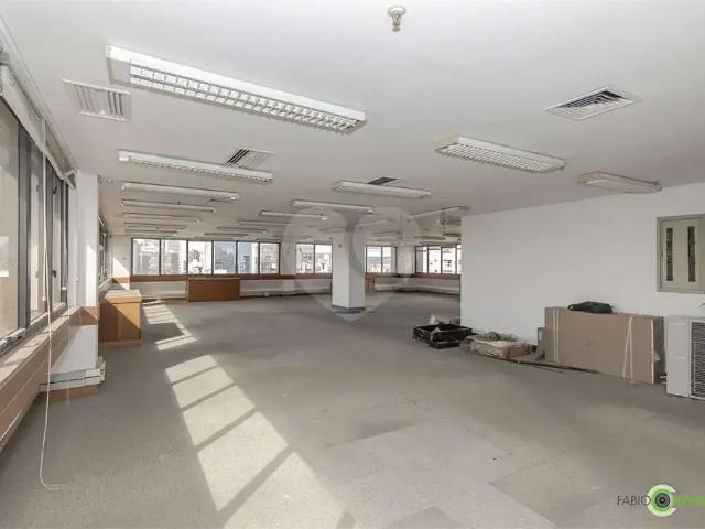 Conj. Comercial / Sala para Venda em Porto Alegre/RS Auxiliadora