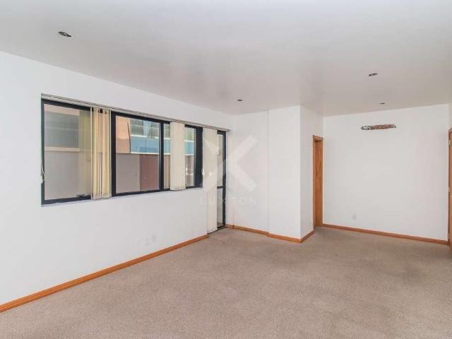 Conj. Comercial / Sala para Venda em Porto Alegre/RS Auxiliadora