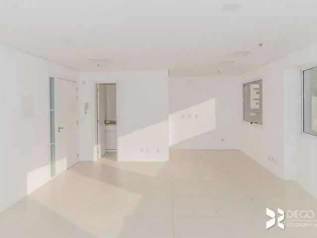 Conj. Comercial / Sala para Venda em Porto Alegre/RS Auxiliadora