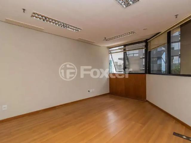 Conj. Comercial / Sala para Venda em Porto Alegre/RS Auxiliadora