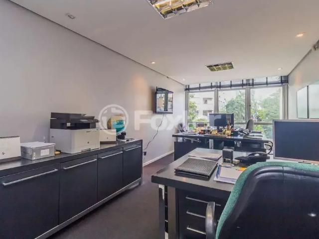 Conj. Comercial / Sala para Venda em Porto Alegre/RS Auxiliadora