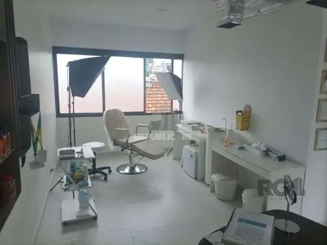 Conj. Comercial / Sala para Venda em Porto Alegre/RS Auxiliadora