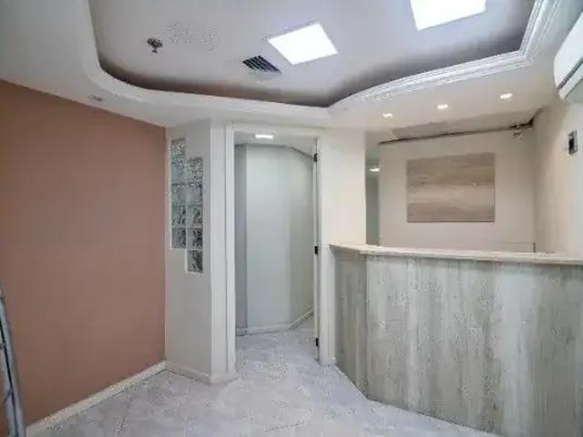 Conj. Comercial / Sala para Venda em Porto Alegre/RS Moinhos de Vento 6 Quartos