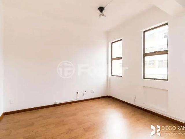 Conj. Comercial / Sala para Venda em Porto Alegre/RS Menino Deus