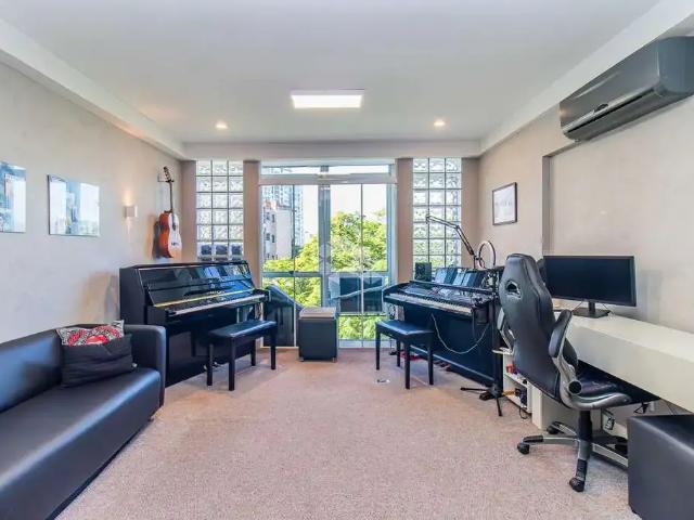 Conj. Comercial / Sala para Venda em Porto Alegre/RS Petrópolis