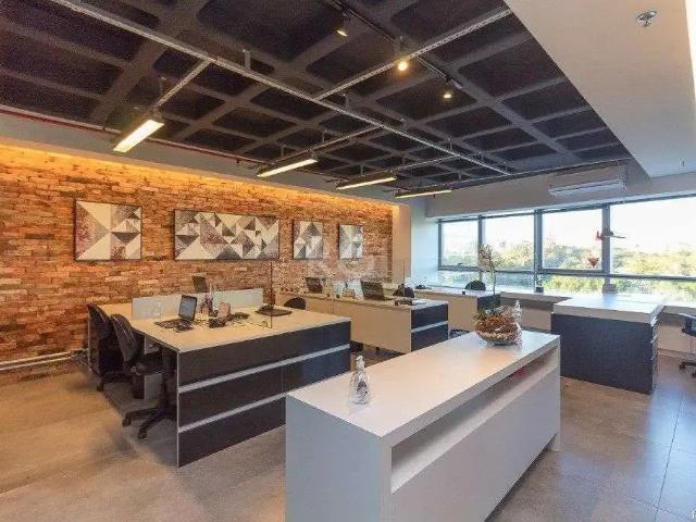Conj. Comercial / Sala para Venda em Porto Alegre/RS Petrópolis