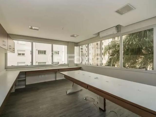 Conj. Comercial / Sala para Venda em Porto Alegre/RS Petrópolis