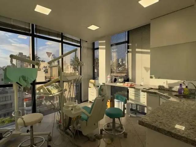 Conj. Comercial / Sala para Venda em Porto Alegre/RS Petrópolis