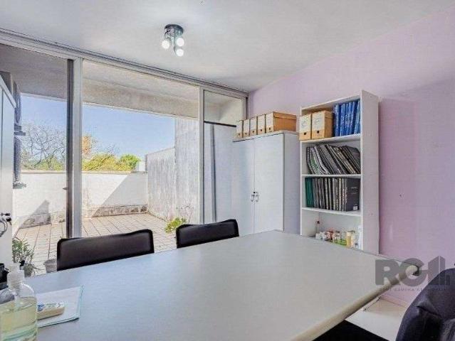 Conj. Comercial / Sala para Venda em Porto Alegre/RS Petrópolis