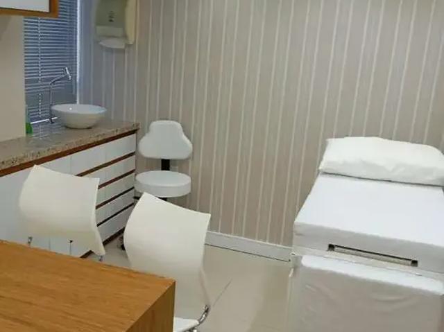 Conj. Comercial / Sala para Venda em Porto Alegre/RS Rio Branco 3 Quartos