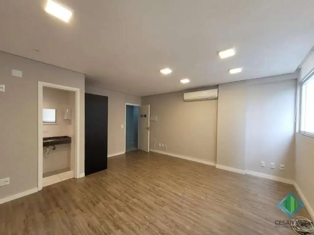 Conj. Comercial / Sala para Venda em Palhoça/SC Pagani