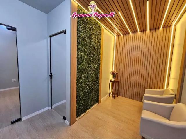 Conj. Comercial / Sala para Venda em Palhoça/SC Pagani